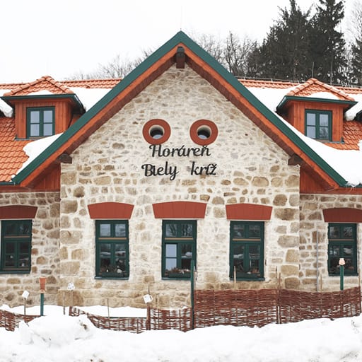 Galéria • Horáreň Biely kríž